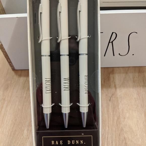 Rae Dunn | Office | Rae Dunn Letter Box Notelist Pads And Pen Set ...